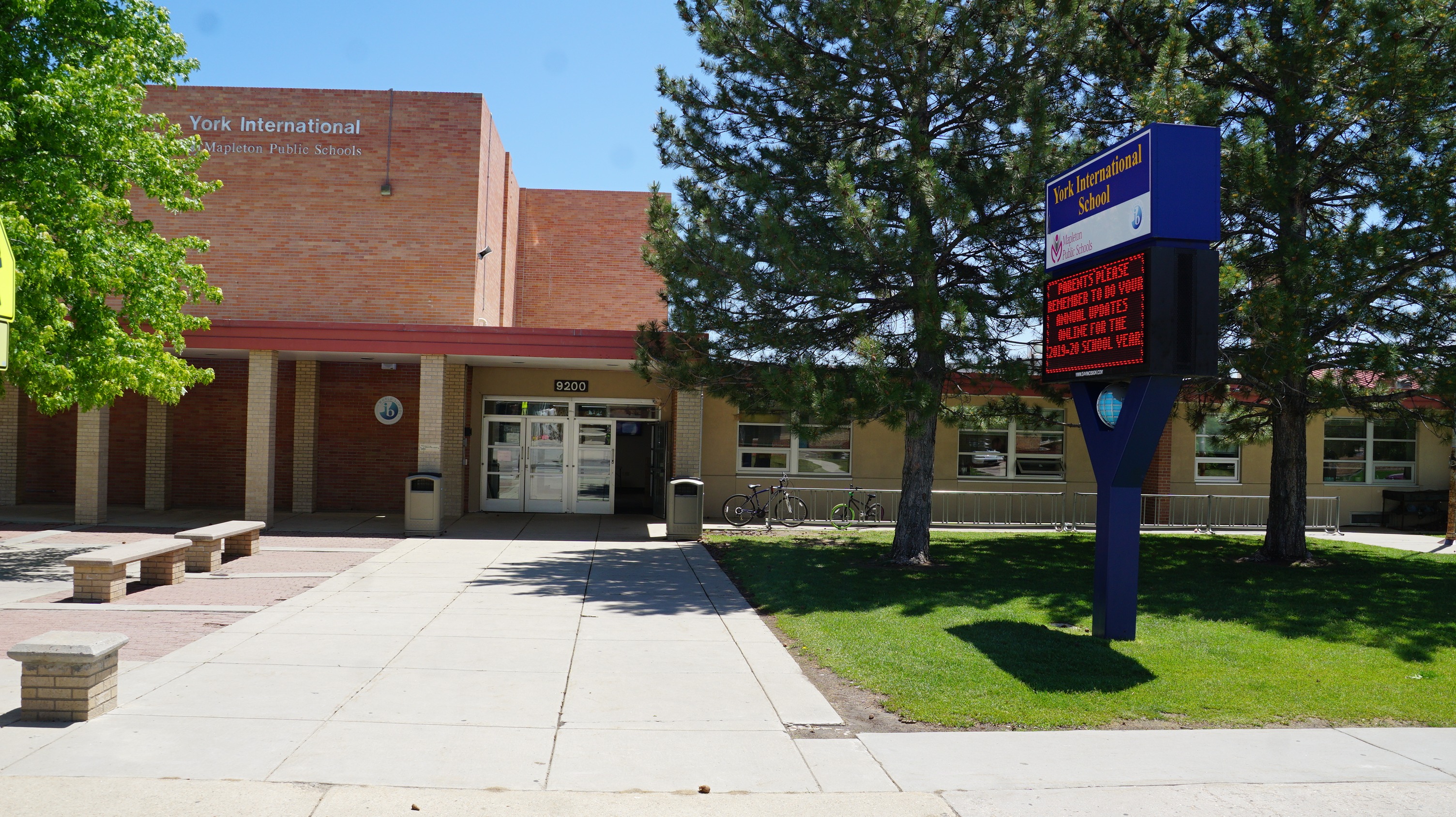 Mapleton Public Schools - School Finder